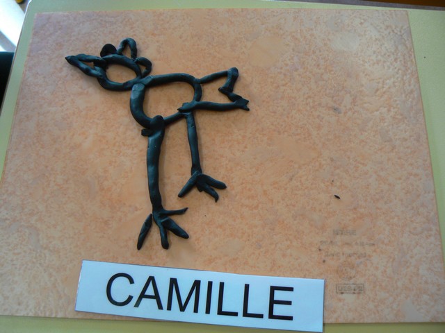 des poules en pâte à modeler - École du Tourneur